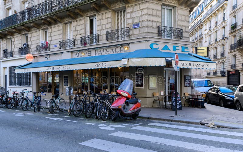 View of Typical Parisian Bistro Editorial Stock Image - Image of paris ...