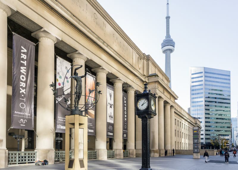 Union Station with CN Tower in the Background, Toronto, Canada ...