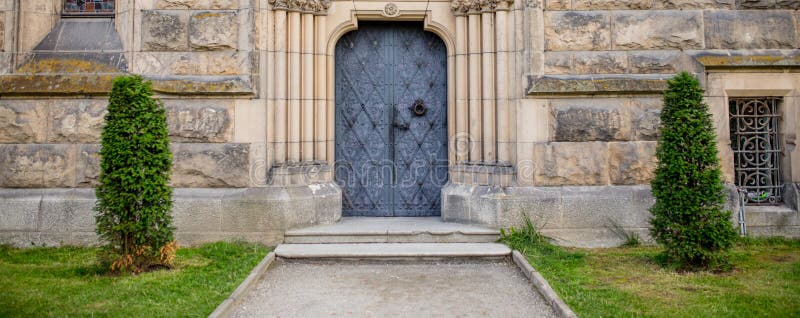 View on Vintage Door and Castle Front from a Yard Stock Image - Image ...