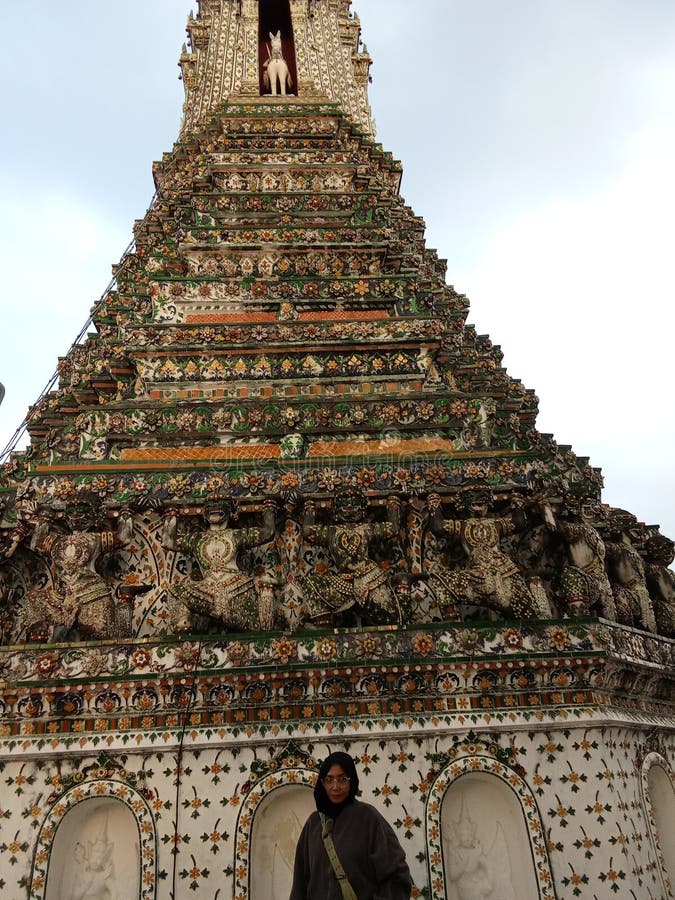 View of Wat Arun Temple Thailand Editorial Stock Image - Image of view ...