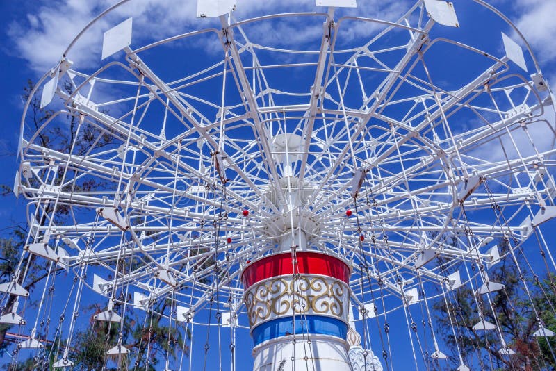 View of Wave Swinger Fun Ride, Chennai, India, Jan 29 2017 Editorial ...