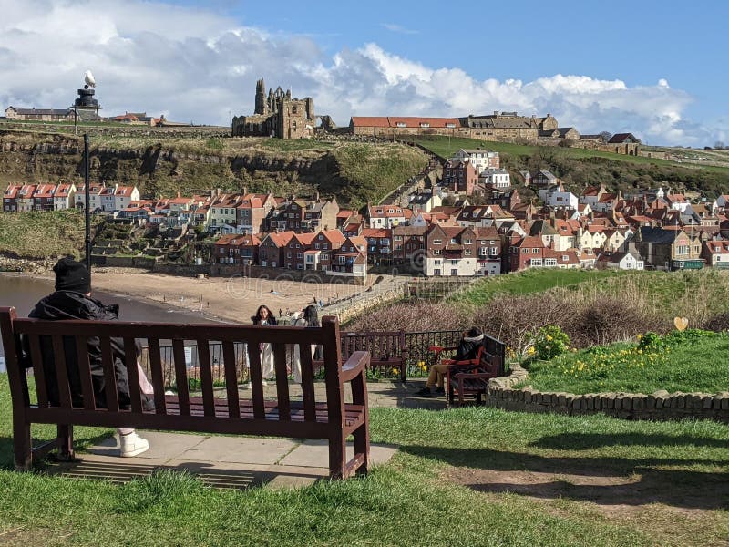 Whitby flower clock stock photo. Image of lawn, flowers - 232260600