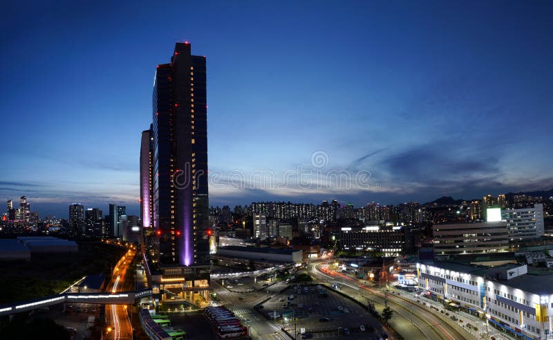 The View of Yongsan-gu, Seoul, Korea Stock Photo - Image of tower ...