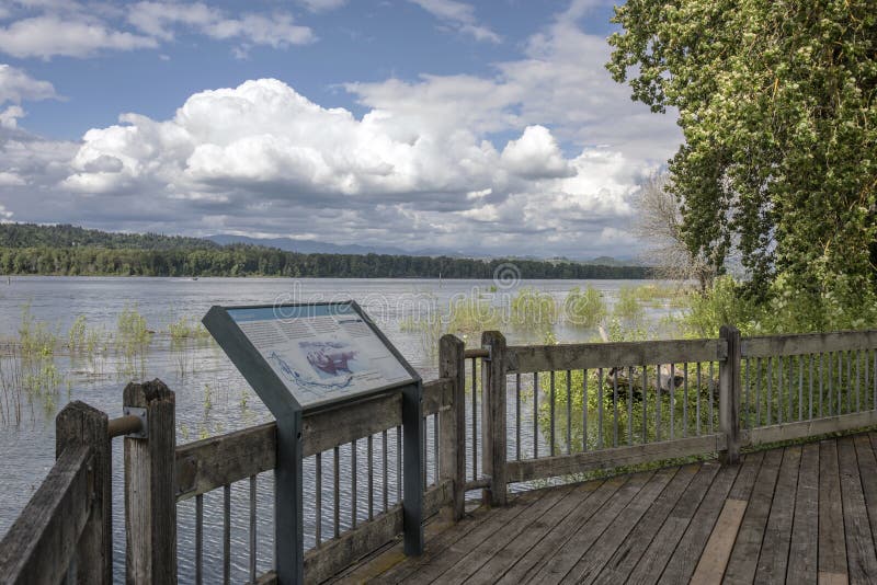 Viewing Platform Along the Columbia River. Stock Photo - Image of bench ...