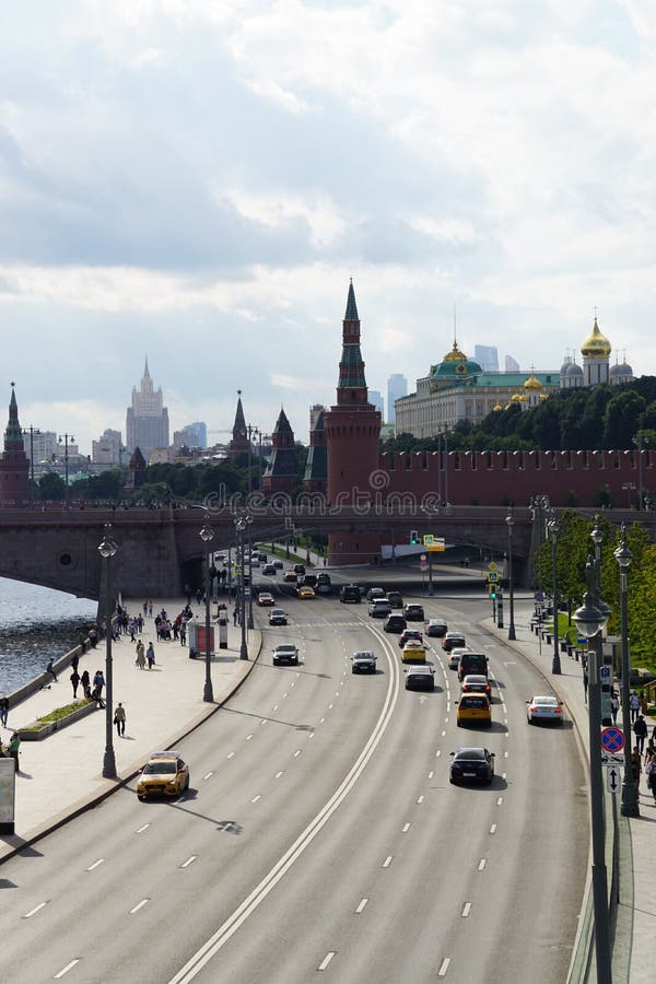 Views of Moscow streets editorial photography. Image of moscow - 194016892