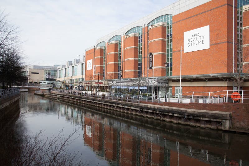 Views of the Oracle in Reading, Berkshire in the UK Editorial ...