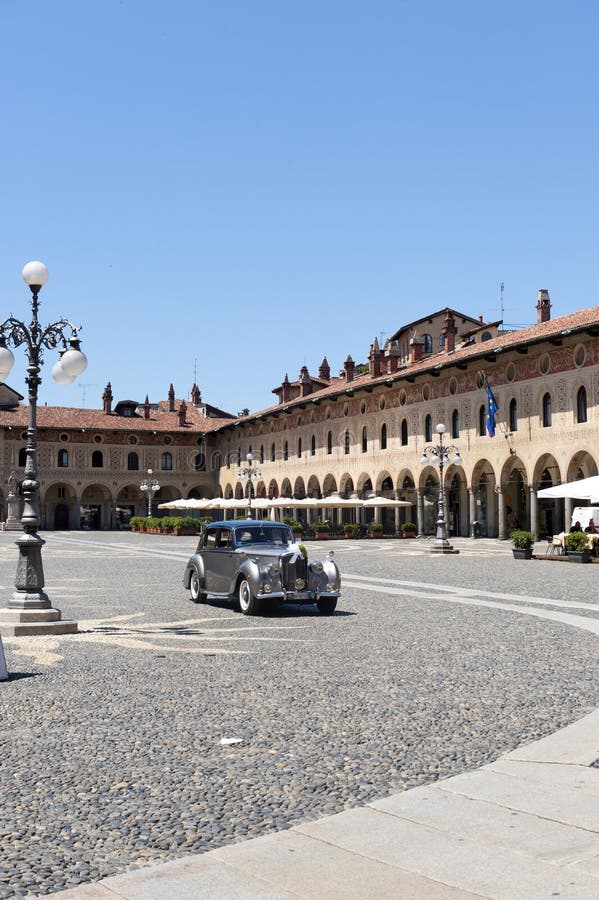 Vigevano, Piazza Ducale editorial photo. Image of pavia - 20891796