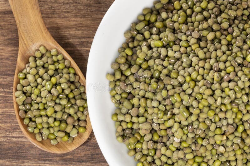 Vigna Radiata - Raw Organic Green Mung Beans Stock Image - Image of ...