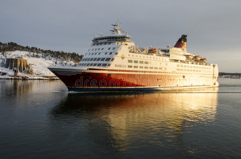 Line Ms Isabella Stock Photos - Free & Royalty-Free Stock Photos from ...