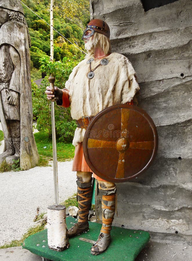 Viking wojownik fotografia editorial. Obraz złożonej z armenia - 63556607