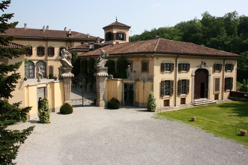 Villa Taverna stock image. Image of statue, park, gate - 5104709