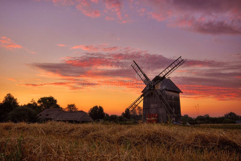 Village at dawn stock image. Image of sunrise, view, courtyard - 15312413