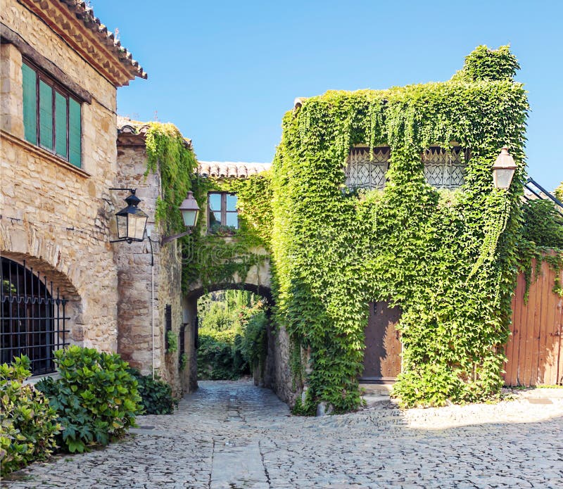 Passageway In Peratallada, Spain Stock Image - Image of city, medieval ...