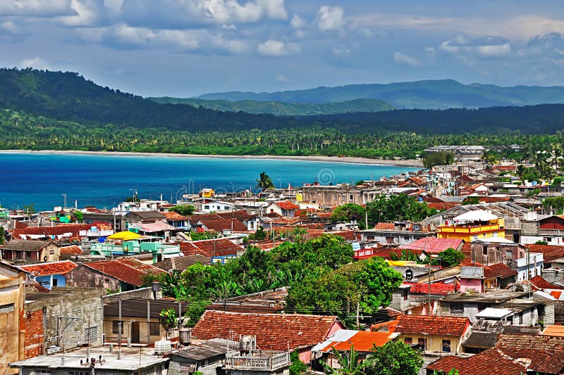 Ville de Baracoa, Cuba image stock. Image du ville, maison - 46397869