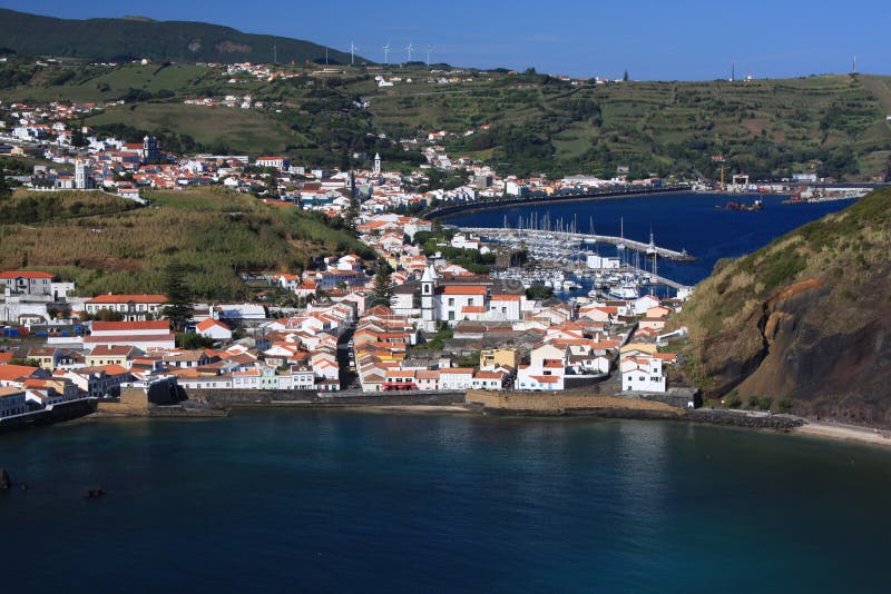 Ville de Horta image stock. Image du pittoresque, abondant - 16292293