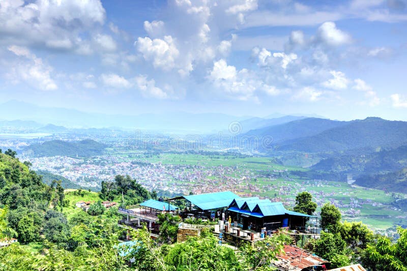Ville De Pokhara De La Colline D'Ananda Photo stock éditorial - Image ...