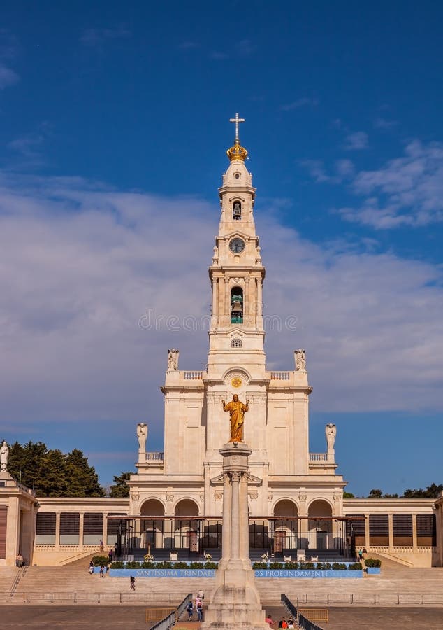 Ville Fatima photo stock. Image du dôme, célèbre, catholique - 65006374