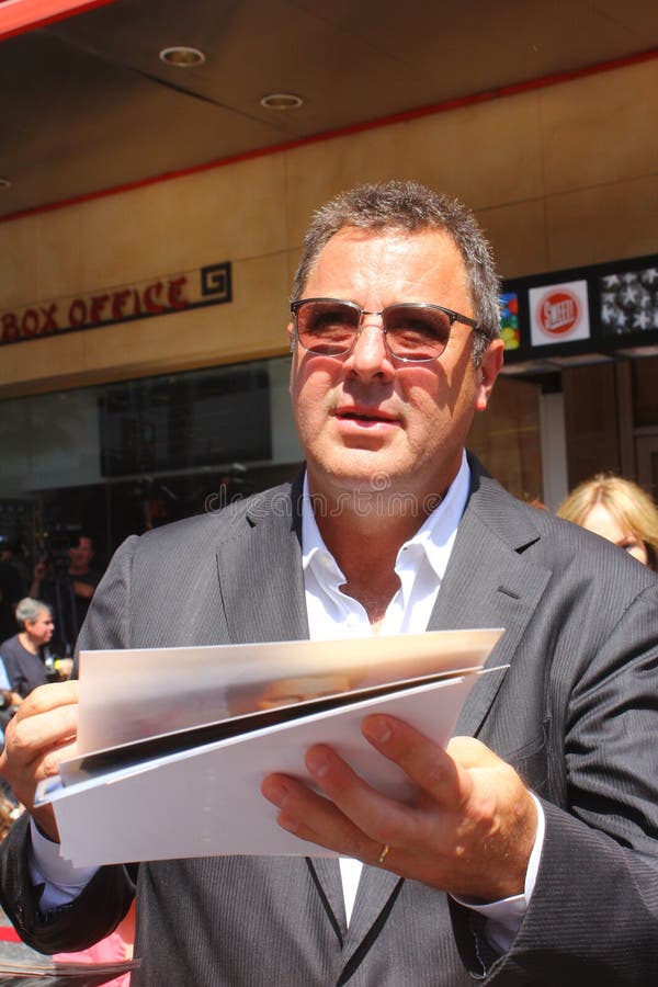 Vince Gill editorial stock image. Image of fiddle, country - 26532974