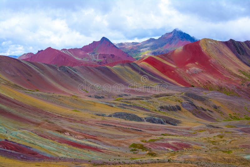 Vinicunca Oder Regenbogen-Berg, Pitumarca-Peru Stockbild - Bild von ...