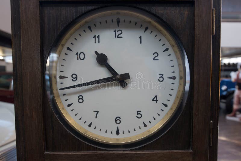 Time Clock Minutes Conversion Chart Stock Photos - Free & Royalty-Free ...