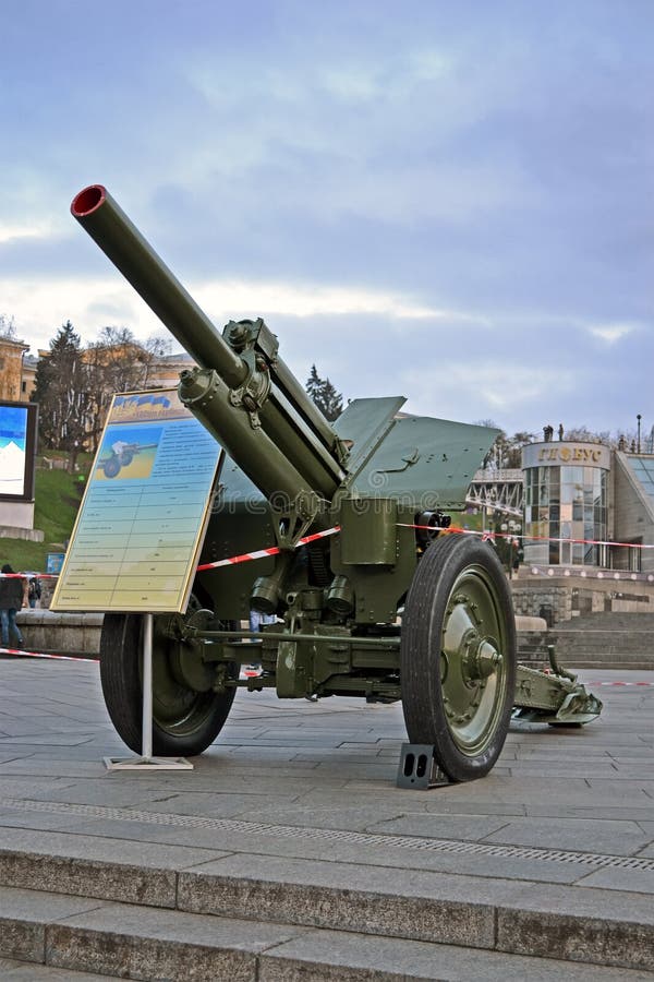 The 122-mm Soviet Howitzer D-30A GRAU Index 2A18 is a Soviet Howitzer ...