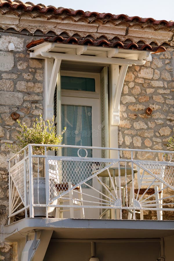 Vintage Balcony Decorada Com Plantas Imagem de Stock - Imagem de ...