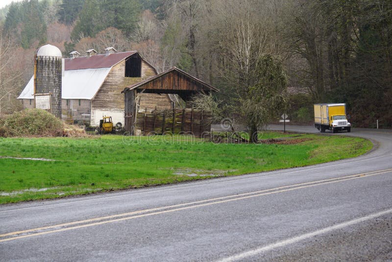 Vintage barn editorial image. Image of located, vintage - 68660155