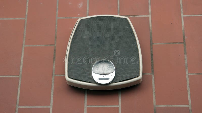 Vintage bathroom scales stock photo. Image of mechanical - 32067358