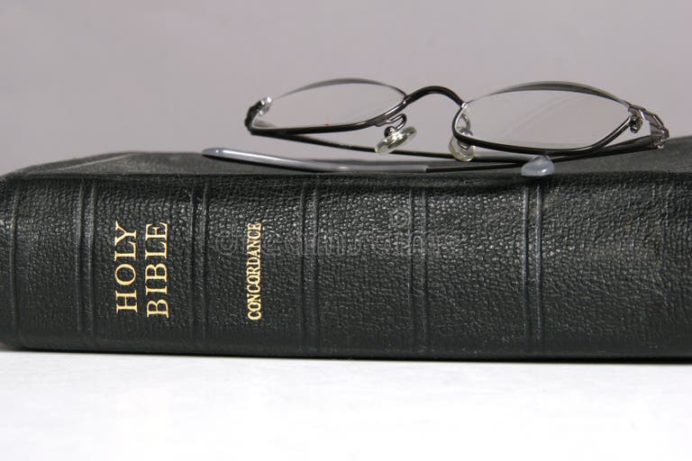 Vintage Bible and Eyeglasses Stock Photo - Image of pray, read: 2977044