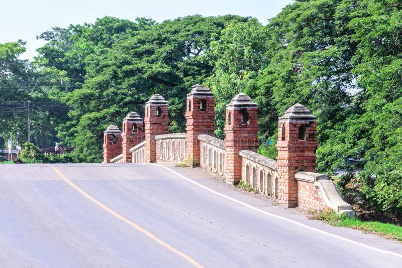 A Big Old Bricks Bridge in the Park of Snowdonia Stock Image - Image of ...