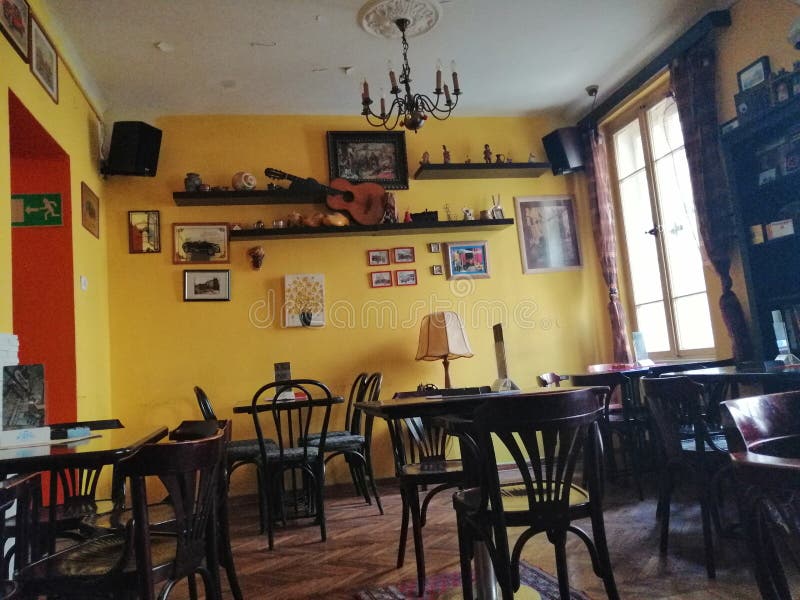 Vintage caffe yellow editorial photo. Image of house - 178123241