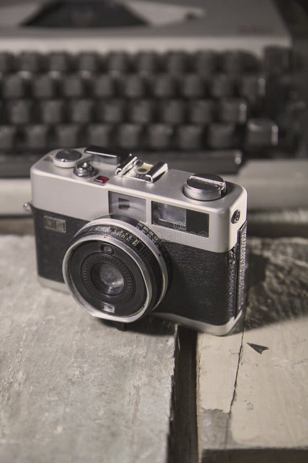Vintage Camera Little Dust Stock Photos - Free & Royalty-Free Stock ...
