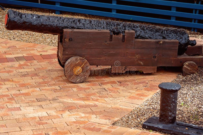 Vintage Canon at Maritime Museum Editorial Image - Image of public ...