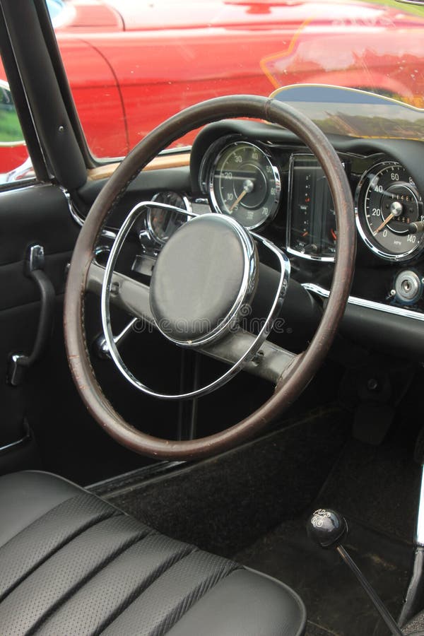 Vintage car dashboard stock photo. Image of steeringwheel - 76341576