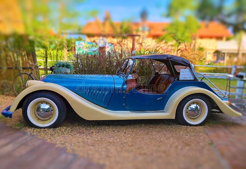 Vintage car. retro car editorial image. Image of blue - 136042800