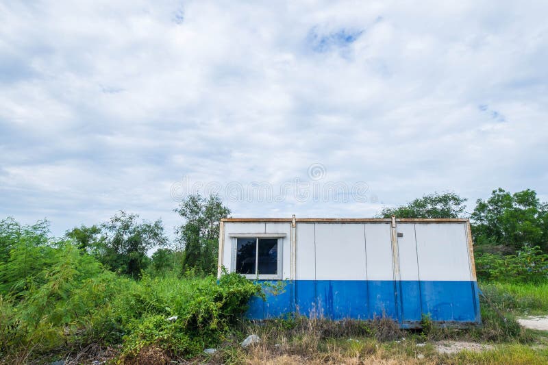 Vintage Container Cabin Home Stock Image - Image of design, field: 57485323