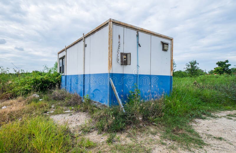 Vintage Container Cabin Home Stock Image - Image of natural, color ...