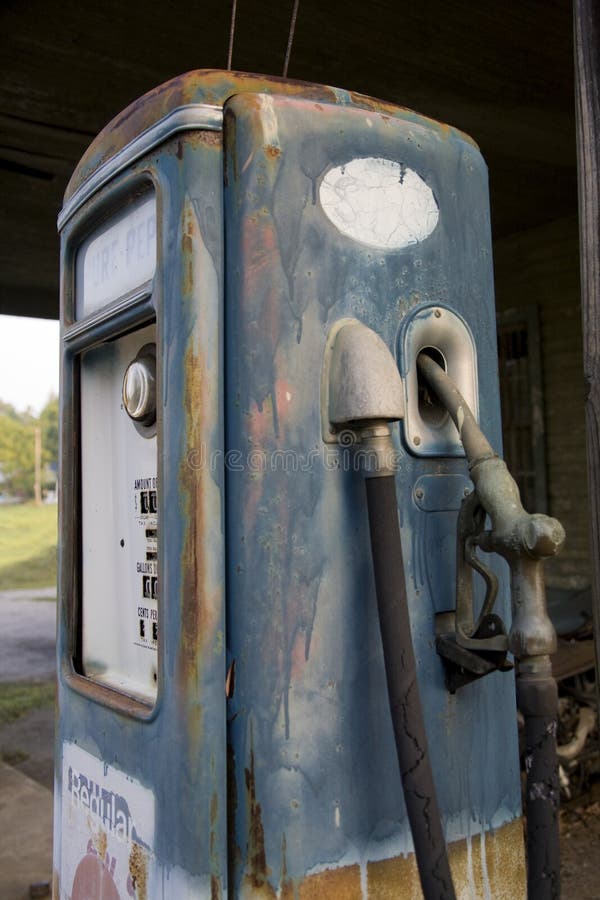 Vintage Gas Pump stock image. Image of pump, rusted, petrol - 3080015