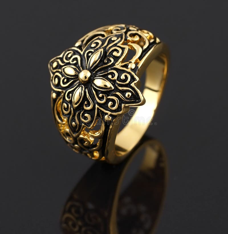 Vintage gold ring stock photo. Image of shiny, design - 19852476