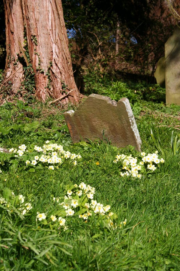 Vintage grave tombstone stock image. Image of retro, tombstone - 22557507