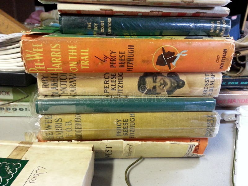 Vintage hardback books editorial stock photo. Image of library - 46365403