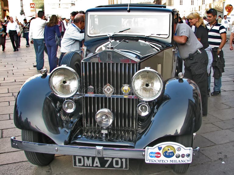 Vintage limousine editorial stock image. Image of drivers - 11437869