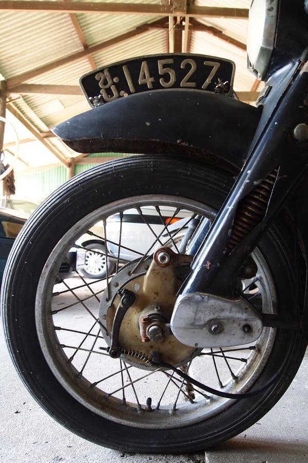 Vintage motorcycle editorial stock image. Image of garage - 83117064