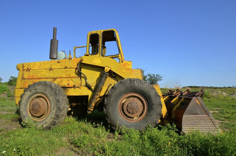 Vintage old bulldozer stock photo. Image of machinery - 61018652