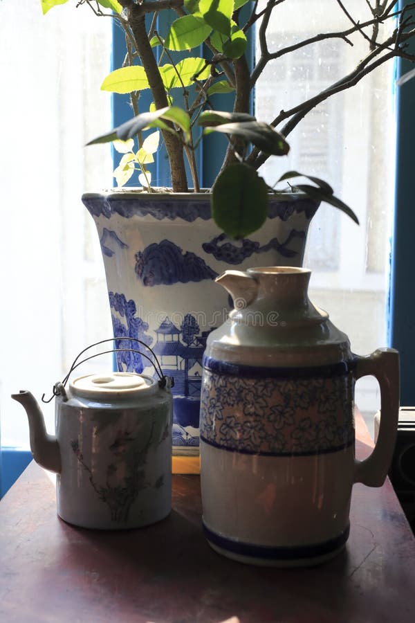 Vintage old porcelain stock image. Image of glass, plate - 39121157