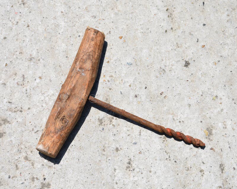 Vintage Old Rusty Hand Drill Stock Image - Image of work, metal: 185075171