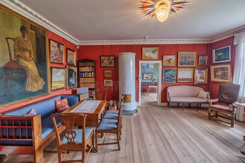 Vintage Old Traditional Living Room Editorial Stock Photo - Image of ...