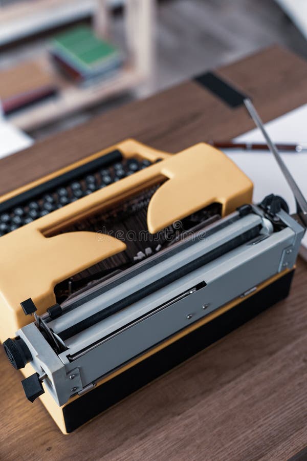 Vintage Old Typewriter at Wooden Desk Table. Writer or Screenwriter ...