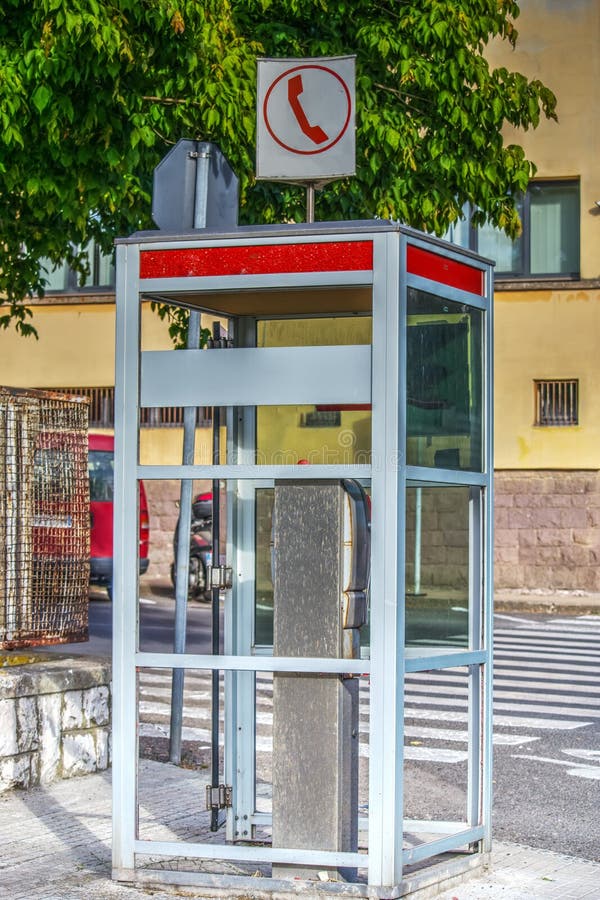 Old Italian Phone Booth Stock Photos - Download 46 Royalty Free Photos