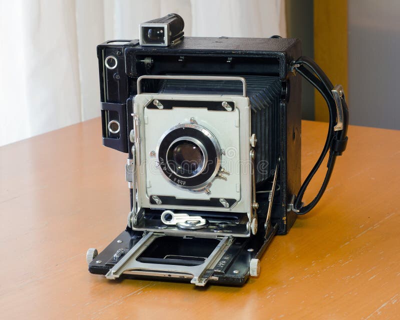 Press camera 4 x 5 stock image. Image of equipments, accessory - 6733145